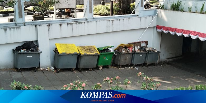 Imbas Kebakaran TPA Sarimukti, 9.100 Ton Sampah Menumpuk di Kota Bandung