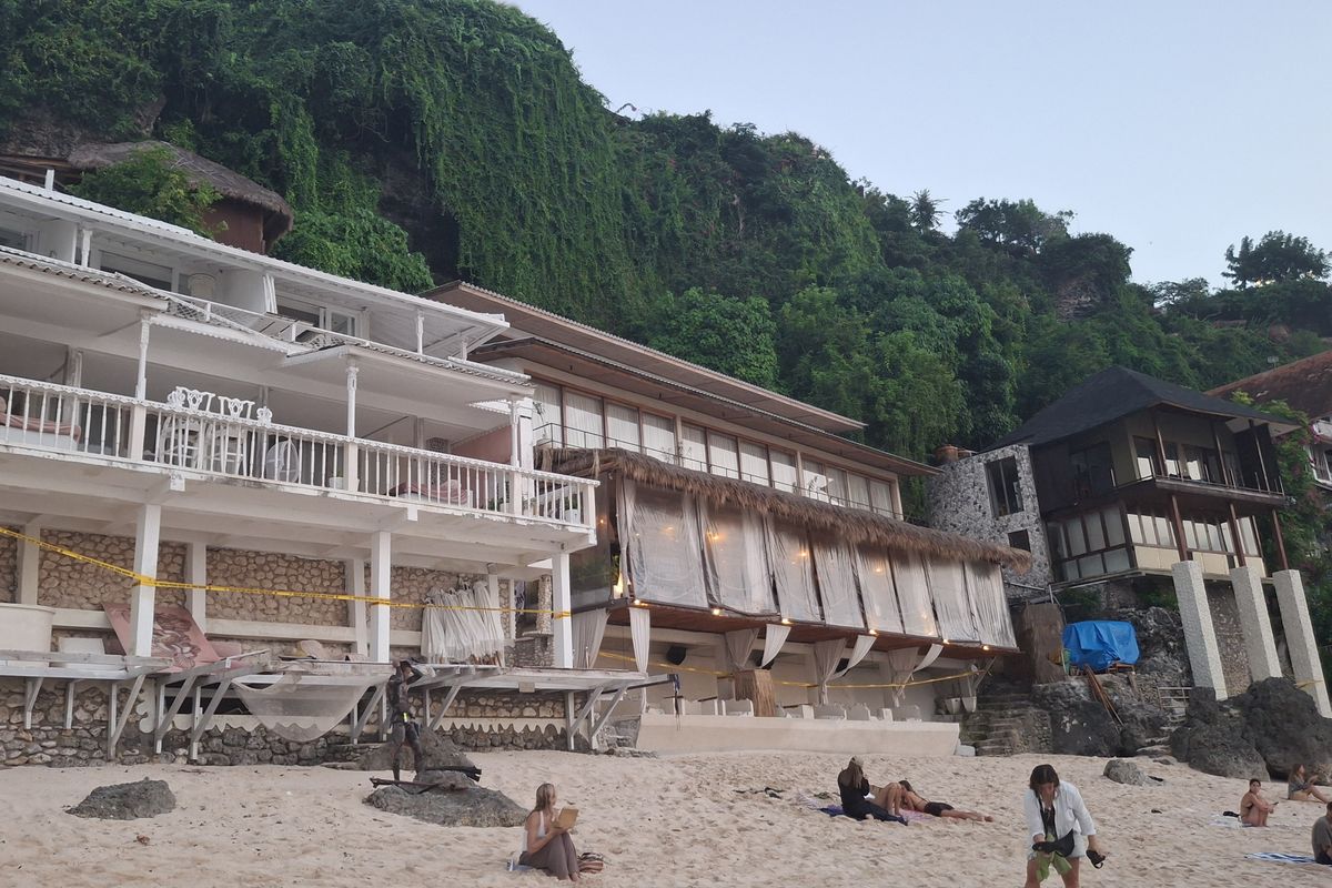 Usai Bongkar 48 Bangunan Ilegal di Pantai Bingin Bali, Koster Sebut Ada ...