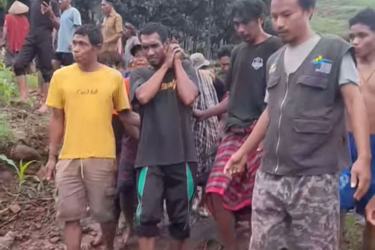 Seorang Warga Ditemukan Tewas Tertimbun Longsor di Bima NTB
