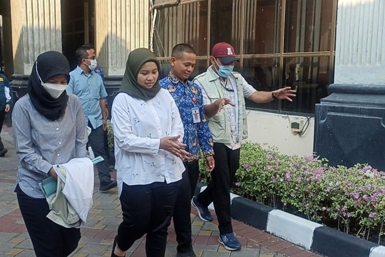 Foto : 5 Fakta Kantor Wali Kota Semarang Digeledah KPK Halaman 3 Foto : 5 Fakta Kantor Wali Kota Semarang Digeledah KPK Halaman 3