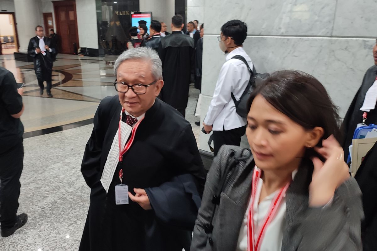 Tim Hukum Ganjar Sarankan Otto Hasibuan Minta Hakim Hadirkan Jokowi di ...