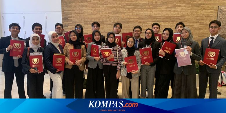 Siswa SMA Islam Al Azhar 1 Gapai Pengalaman Internasional Lewat HMUN 2024