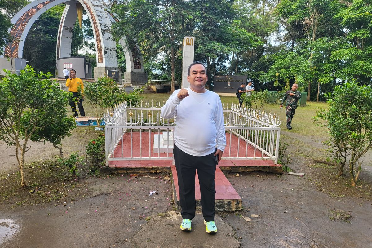 Cerita Bupati Blora Arief Rohman Menaiki Puncak Gunung Tidar Magelang