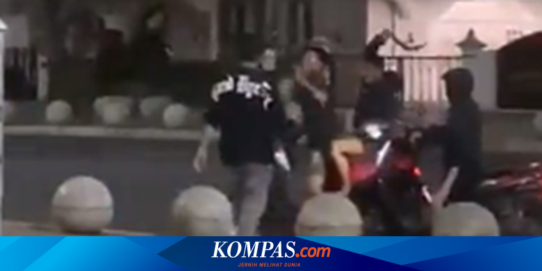 Viral, Video Diduga Aksi Penganiayaan dengan Celurit di Kawasan Titik ...