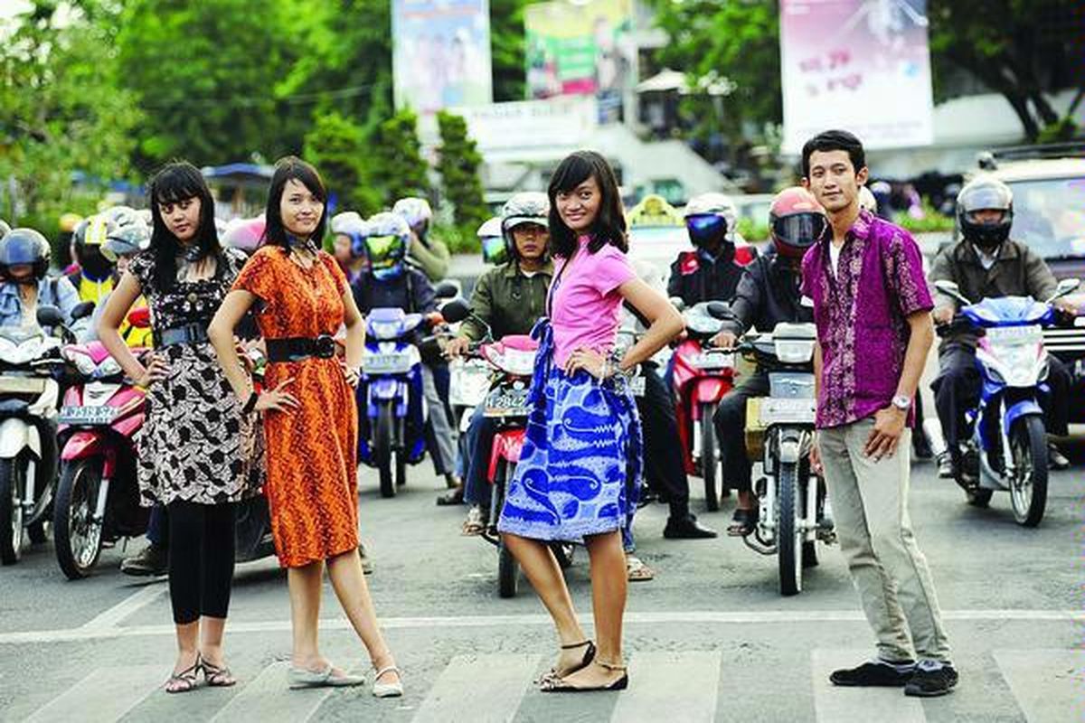 Masyarakat Yogyakarta Ramai-ramai Pakai Batik