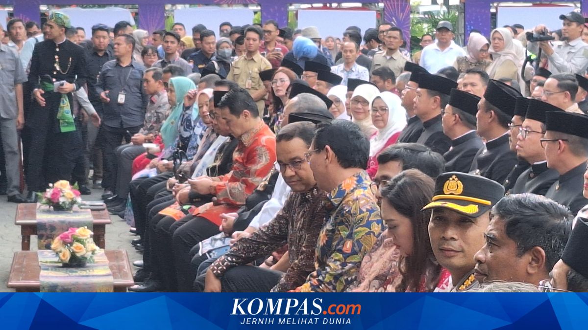 Hangatnya Pertemuan Anies dan Ahok, Bisik-bisik dan Lempar Kode