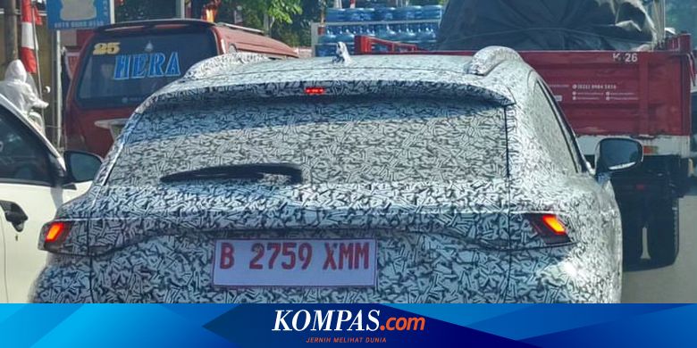 Suzuki Fronx Tertangkap Kamera Sedang Tes Jalan, Kapan Meluncur di ...