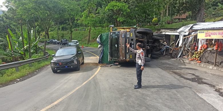 Berita Harian Jalur-jambu-temanggung-macet Terbaru Hari Ini - Kompas.com