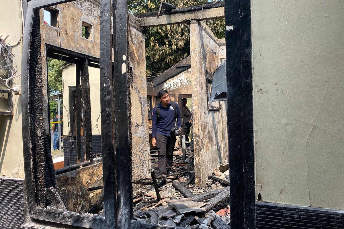 Pospol Graha Bunga Bintaro yang Terbakar Ternyata Bangunan Tua, Sempat ...
