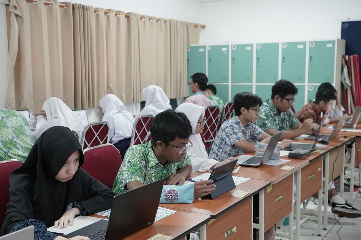 3.605 Siswa Rebutan Kursi SMA Labschool UNJ 2026