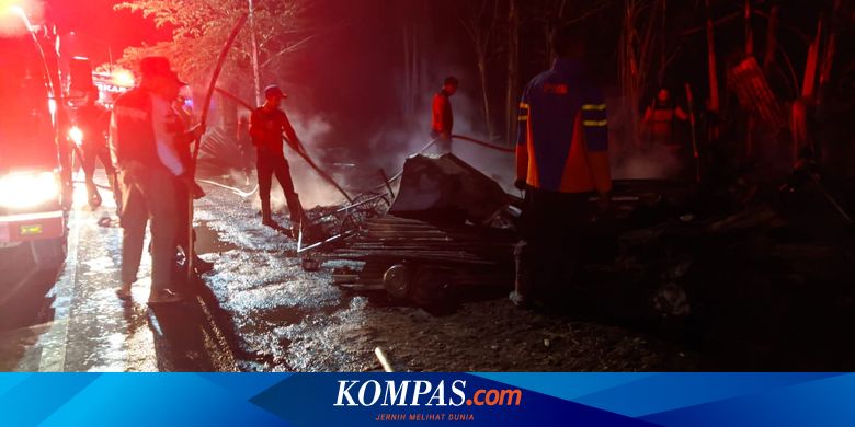 Lupa Matikan Tungku Api, Rumah Milik Perajin Bambu di Situbondo Terbakar
