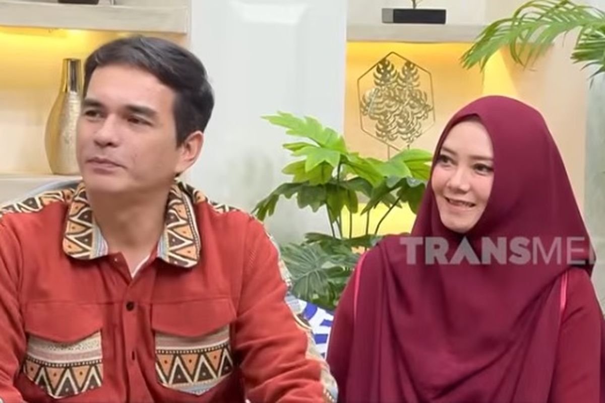 Anne Istri Teddy Syah Hormati Mendiang Rina Gunawan, Tetap Pajang Foto ...