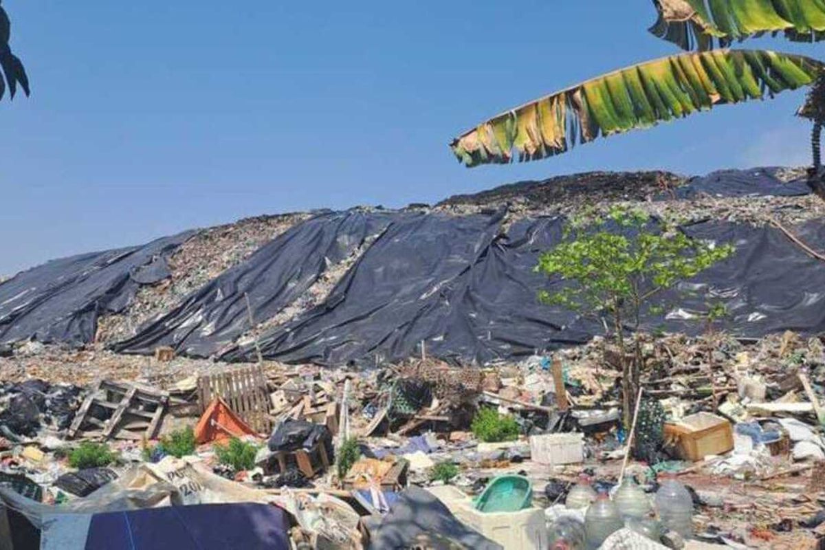 Disebut Jadi Pemicu Banjir, Produksi Sampah di Kota Semarang Capai 1. ...