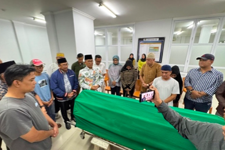 Foto : Gubernurnur Kaltim Periode 2008-2018 Awang Farouk Meninggal Dunia