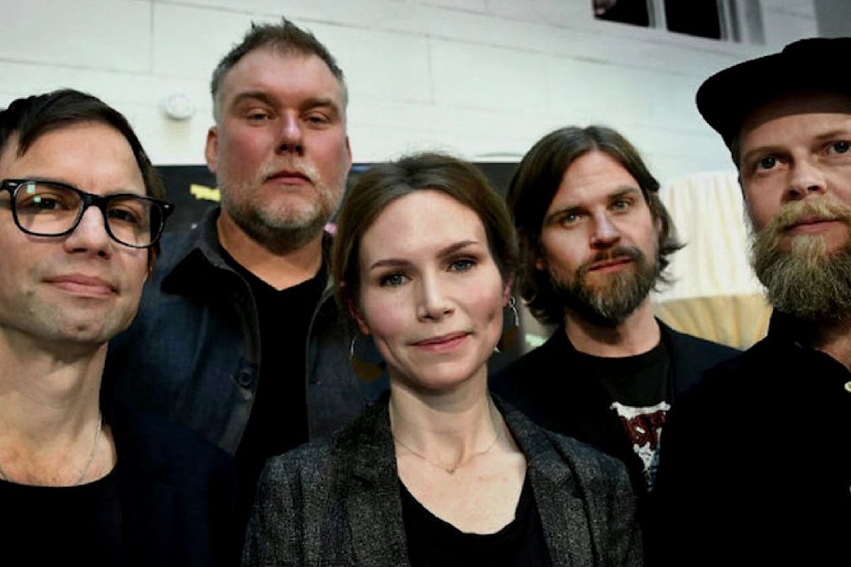 Lirik dan Chord Lagu Pooh Song - The Cardigans