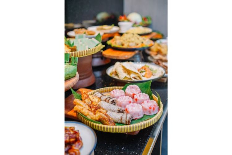 Swiss-Belcourt Makassar Hadirkan Paket Angkringan Ramadhan AYCE