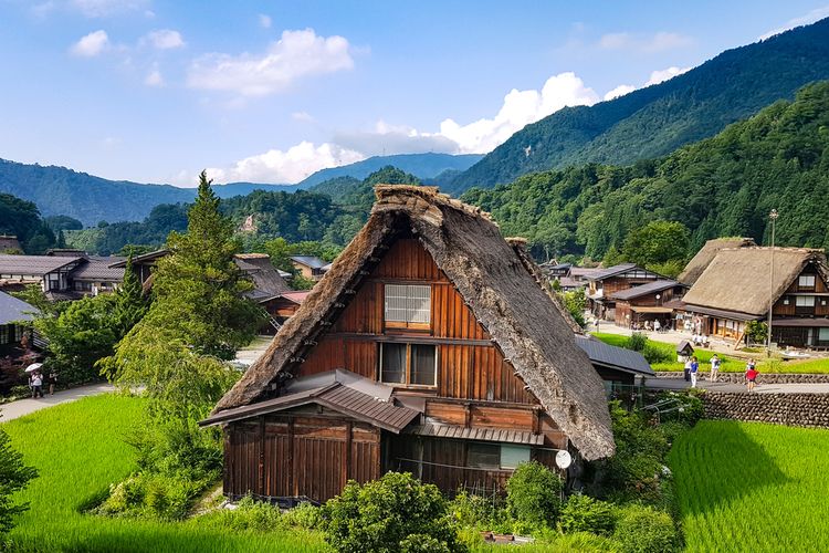Foto : Shirakawa Go, Desa Tradisional di Jepang yang Jadi Warisan ...