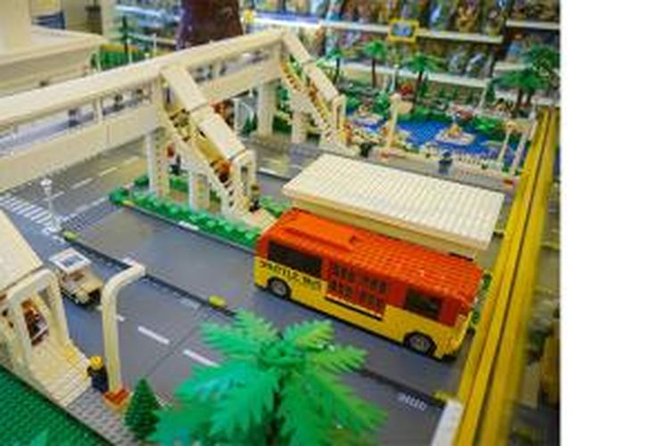 Ada Monas dan Halte Busway di Toko Lego Jakarta