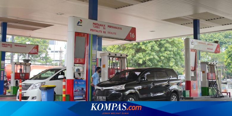 Goyangkan Mobil Saat Isi BBM Bisa Picu Kebakaran?
