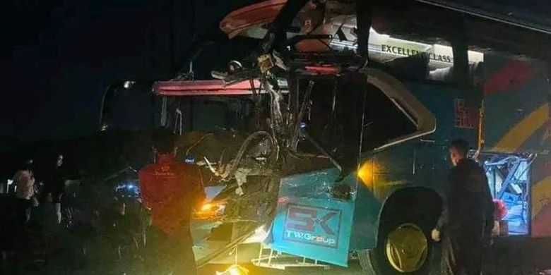 Berita Terkini Harian Kecelakaan Beruntun Bus Dan Truk Terbaru Hari Ini - Kompas.com