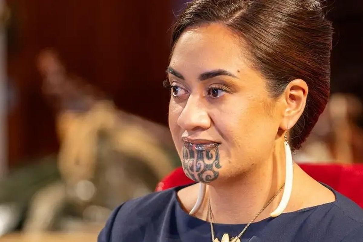 Sampaikan Pidato Perdana, Ratu Maori Akhiri Satu Tahun Berkabung
