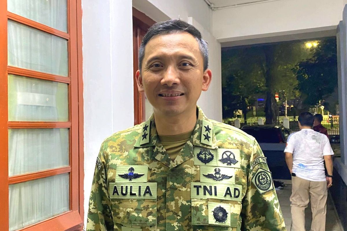 Kapuspen TNI Aulia Dwi Nasrullah Resmi Sandang Pangkat Bintang Dua