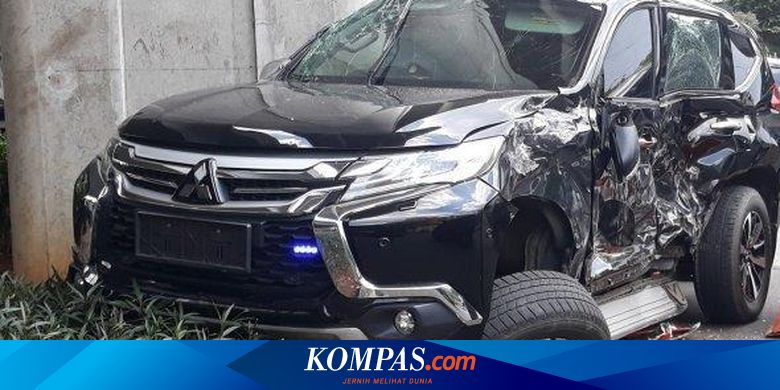 Tindakan Pertama Ketika Terlibat Kecelakaan Mobil