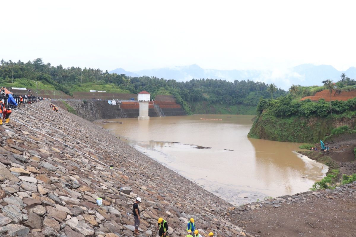 Jelang Diresmikan Presiden Jokowi, Bendungan Tamblang Buleleng Sudah Terisi Air 60 Persen