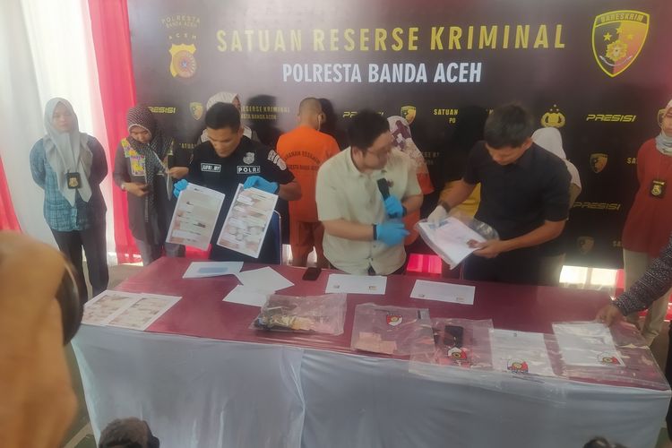 Sembilan Tersangka PSK dan Muncikari Prostitusi Online Terancam 100 Kali Cambuk