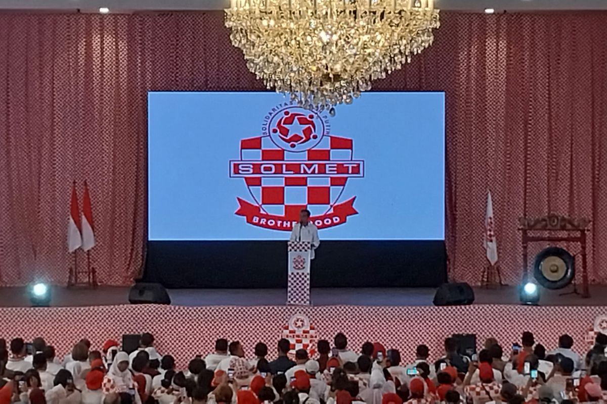 Di Hadapan Relawan Solmet, Jokowi: Kalau Ingin Panaskan Mesin Silakan ...