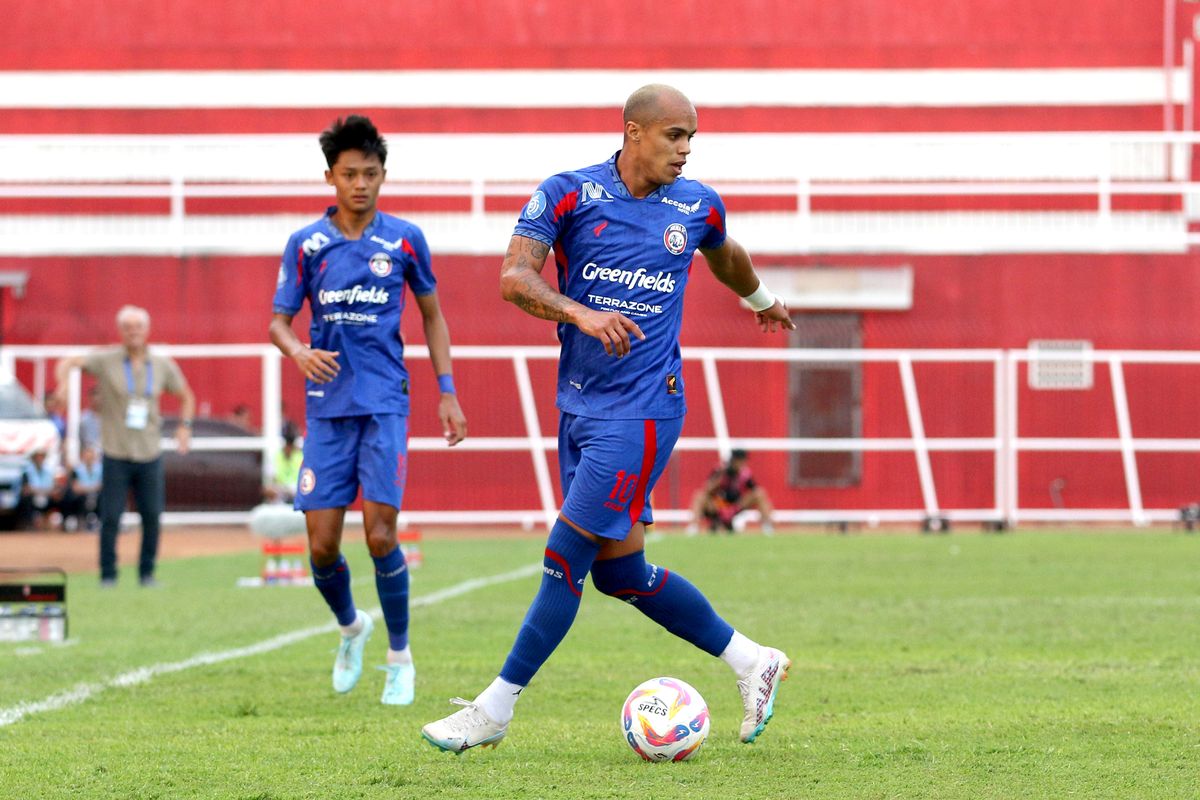 Persib Perkenalkan Duo Asing Wiliam Marcilio dan Luciano Guaycochea