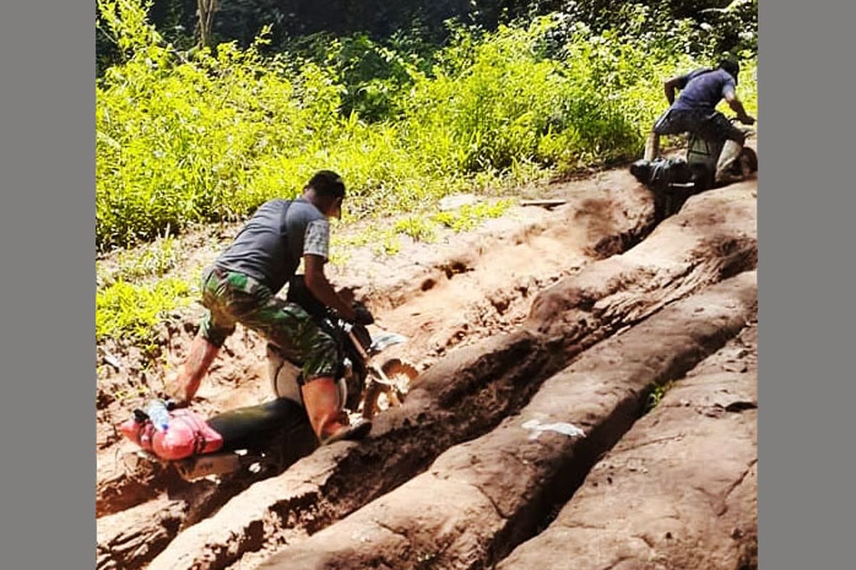 Cerita Mudik Orang Pinogu di Gorontalo dengan Ojek Khusus Menembus ...