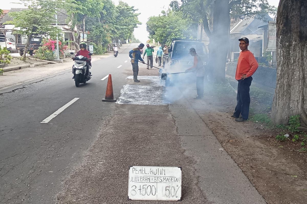 Demi Mudik Lebaran, Pemkab Madiun Perbaiki Jalur Alternatif Penghubung Antarkabupaten