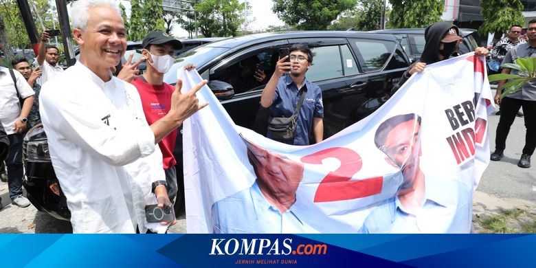 Saat Ganjar Disambut Spanduk Prabowo-Gibran di Balikpapan...