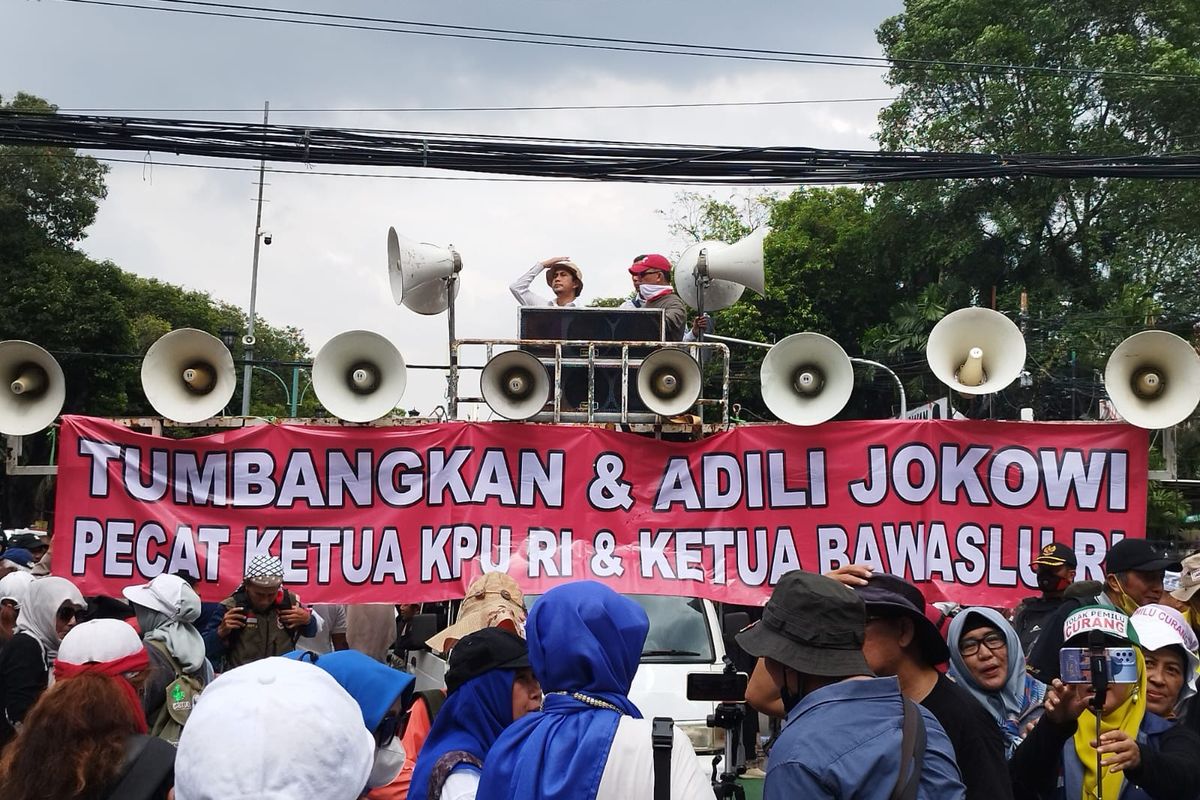 Demo Tuntut Pemakzulan Jokowi Akan Berlangsung hingga 20 Maret 2024 di KPU, Bawaslu dan DPR RI