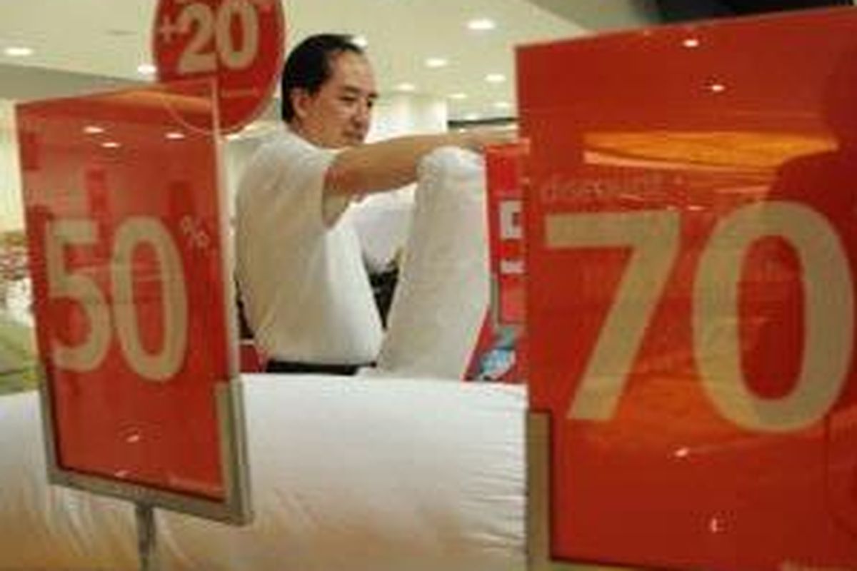 Ada Pesta "Sale" di Negeri Gajah Putih
