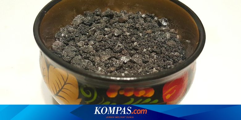 Mengenal Bamboo Salt, Garam Asal Korea yang Dimasak di Dalam Bambu