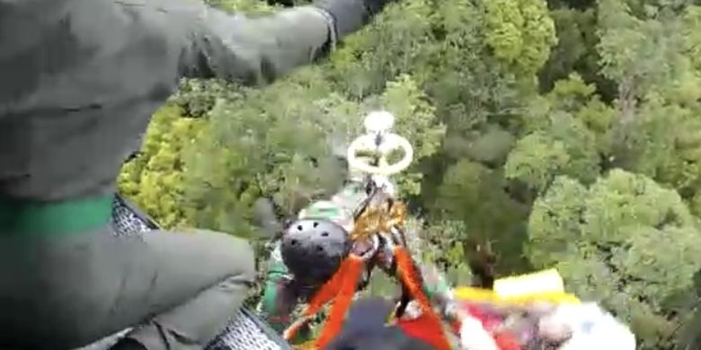 All Passengers of Downed Indonesia Police Chopper Evacuated