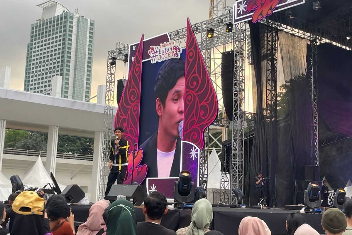 Buka Java Pop Festival 2023, Evan Loss Bikin Penonton Joget dengan ...