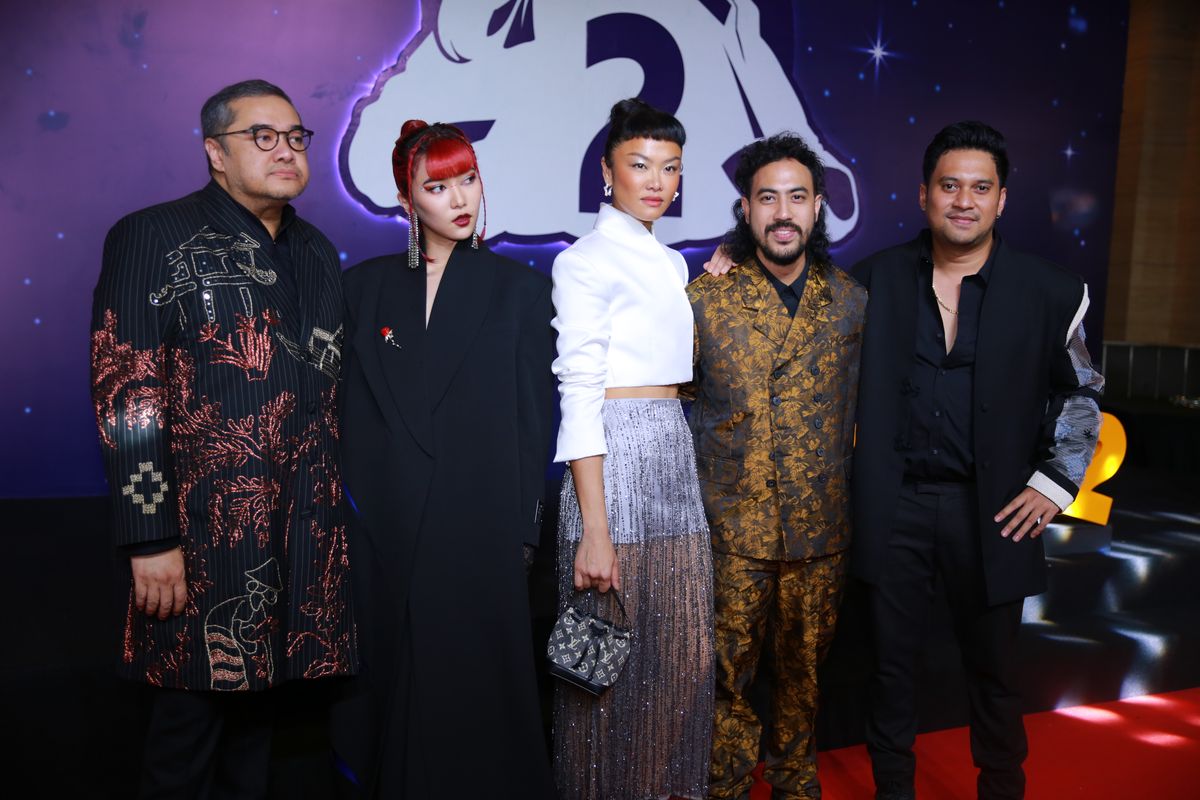 Lirik Lagu Hadiah Istimewa dari Isyana Sarasvati & Chandra Satria (OST ...