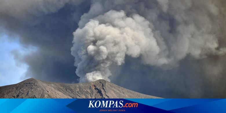 Gunung Marapi Meletus Lagi Kamis Siang Ini, Kolom Abu Tertutup Kabut Tebal
