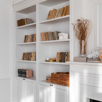 4 Ide Dekorasi Rak Buku Minimalis yang Bisa Menjadi Inspirasi