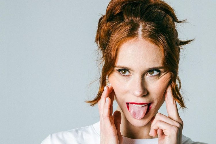 Lirik Lagu These Feelings, Lagu Baru dari Kate Nash
