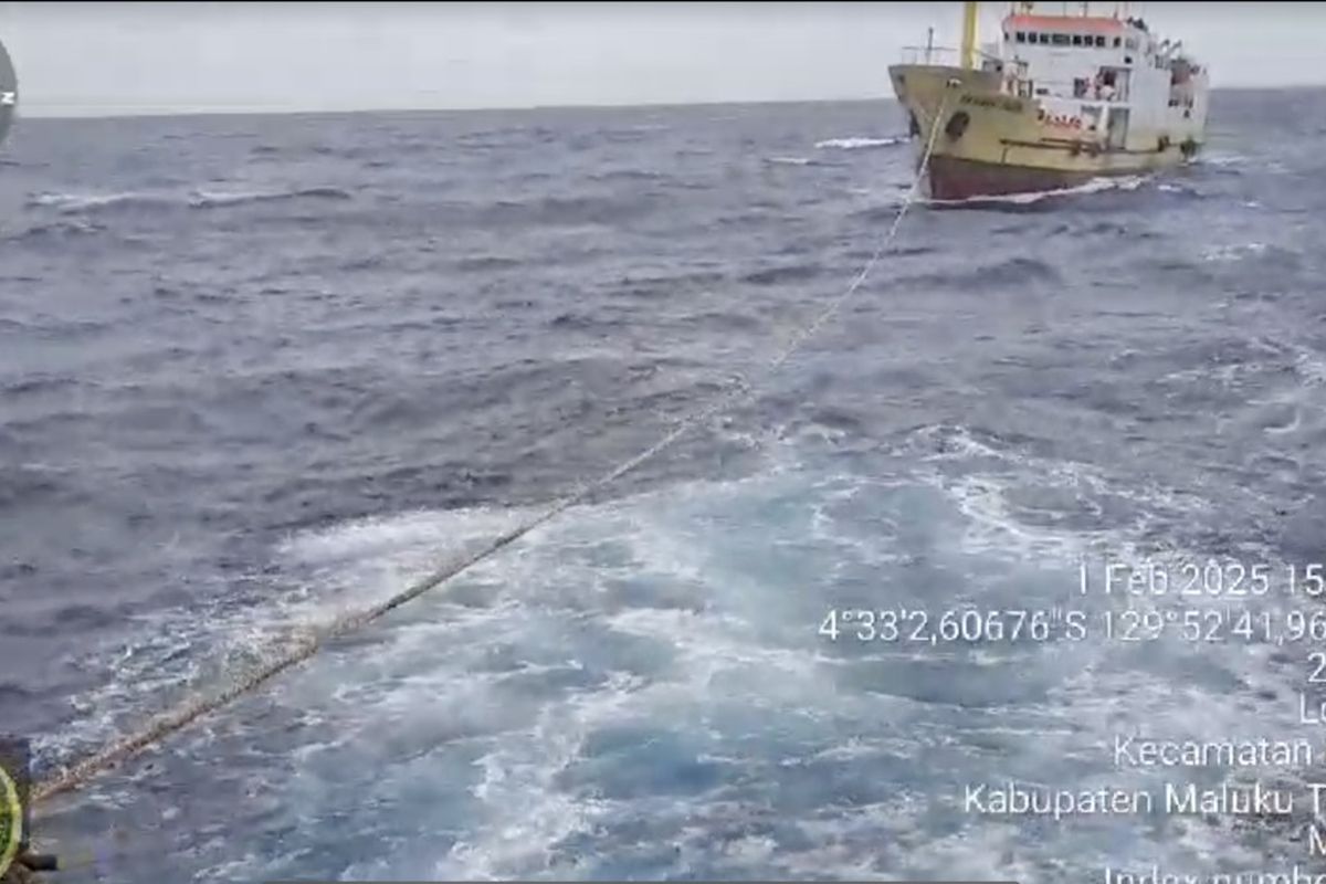 Cuaca Buruk di Laut Banda, KM Berkat Tolada Mati Mesin, Tim SAR Diterjunkan