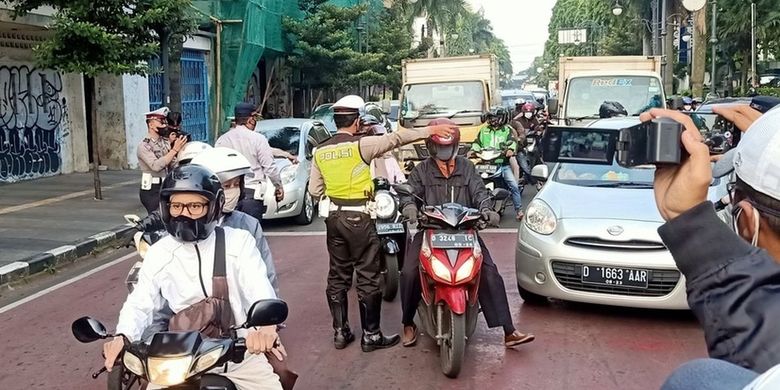 Berita Terkini Harian Bandung Kota Macet 12 Dunia Terbaru Hari Ini - Kompas.com