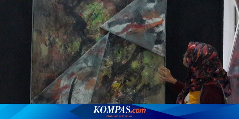Menengok Arti Lukisan Abstrak dari Tikar Mendong