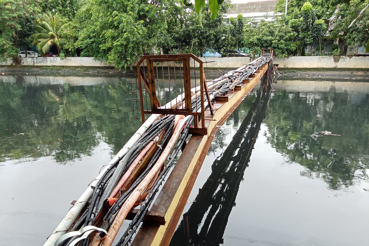 Lokasi Pencurian Kabel PLN di Kali Sekretaris Sepi dan Minim Pengawasan