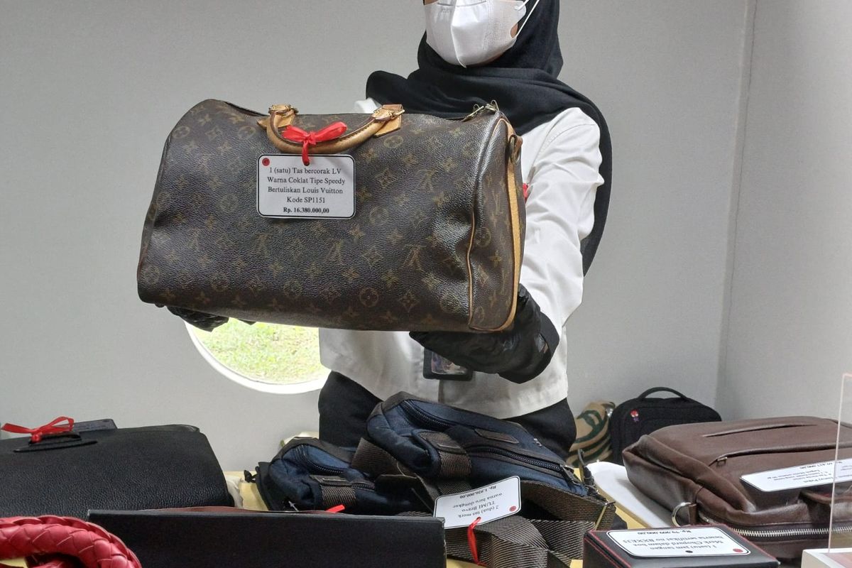 KPK Lelang Mobil dan Moge Hasil Korupsi Rafael Alun, Harga Mulai dari ...