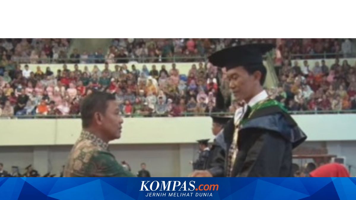Meninggal Sebelum Wisuda, Lulusan Cumlaude UNY Diwakili Sang Paman