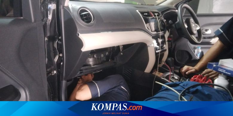 Cuci Endoskopi, Membersihkan AC Mobil Tanpa Bongkar Dasbor